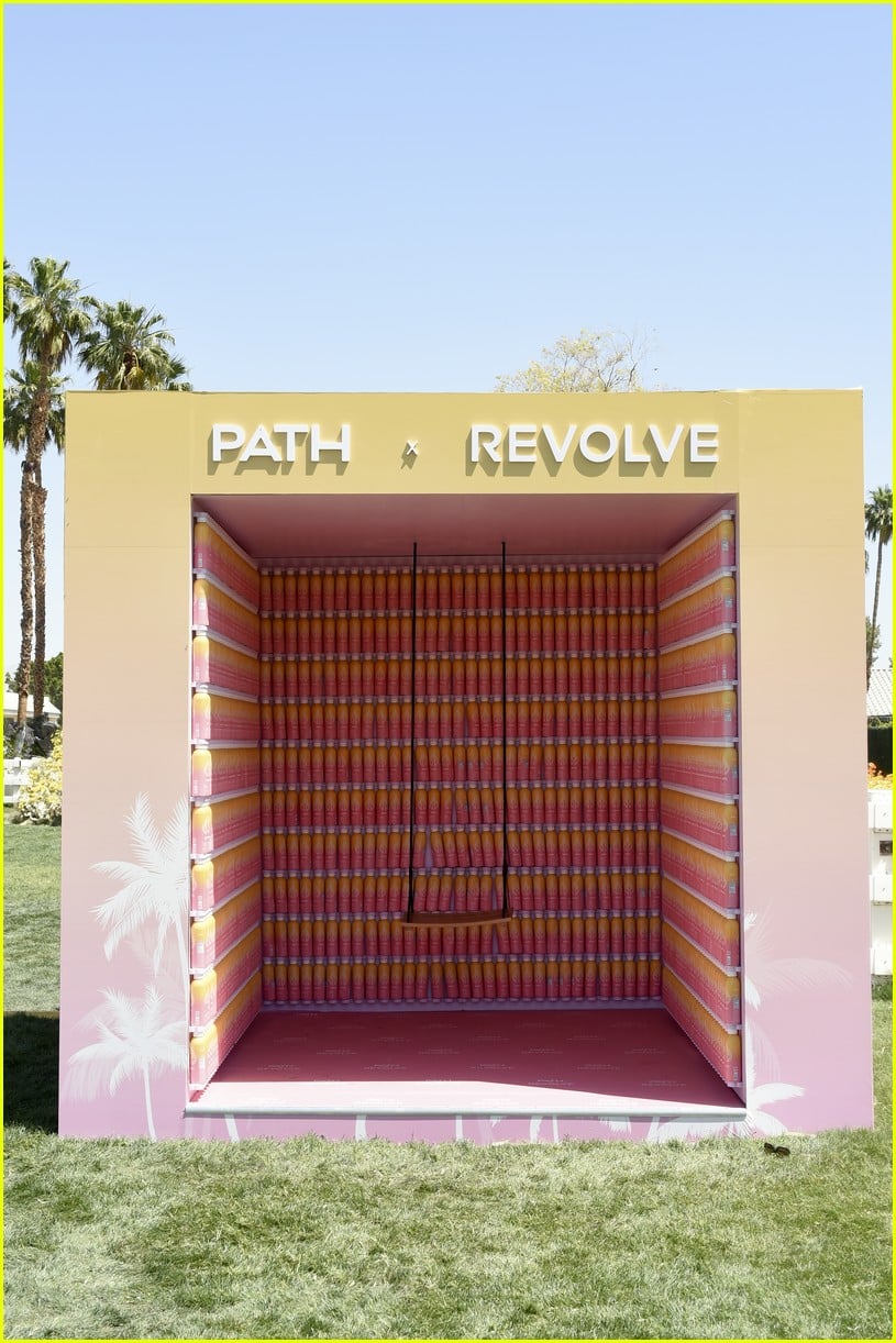 Revolve Festival Responds to Fyre Festival Comparisons After ...