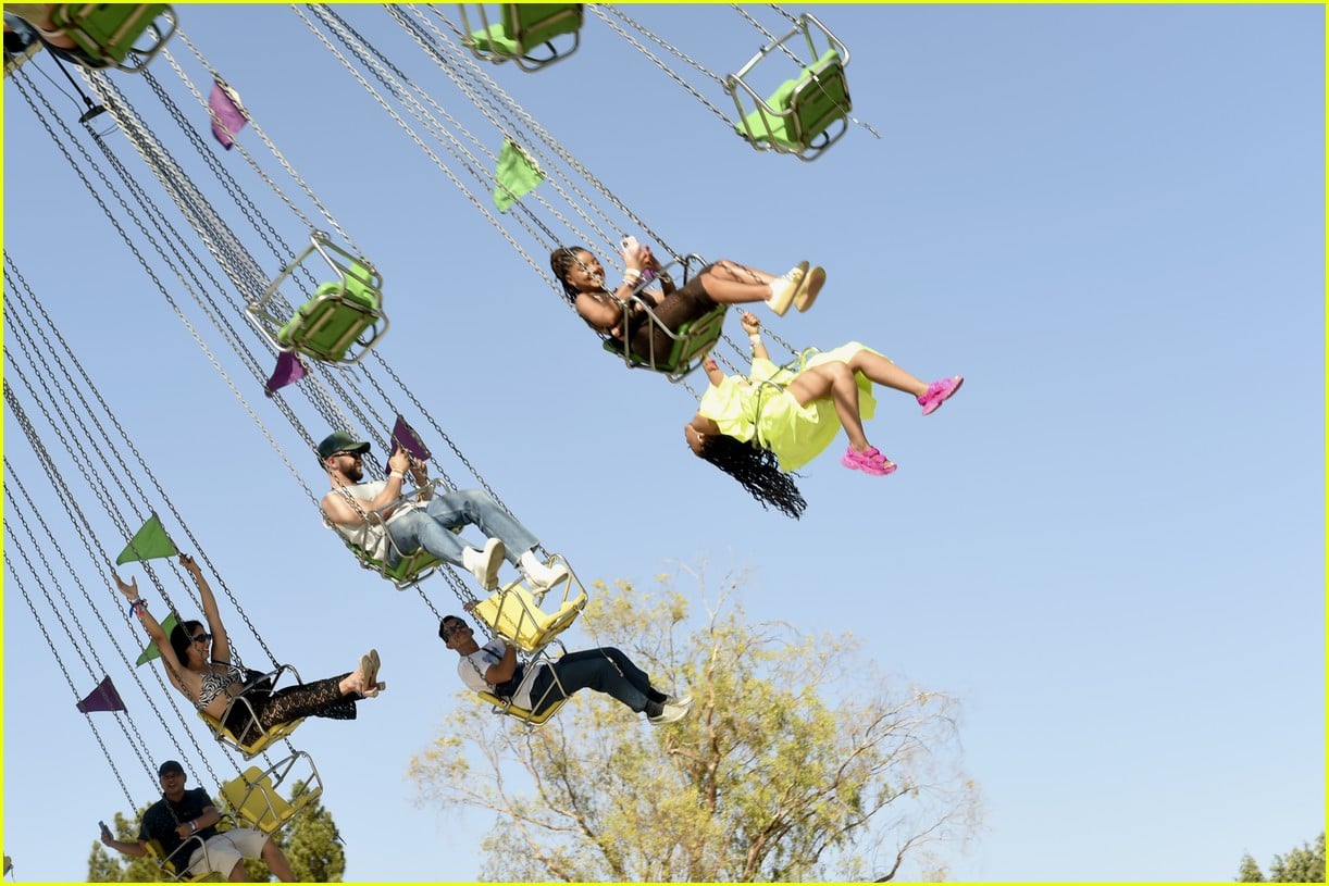 Revolve Festival Responds to Fyre Festival Comparisons After ...