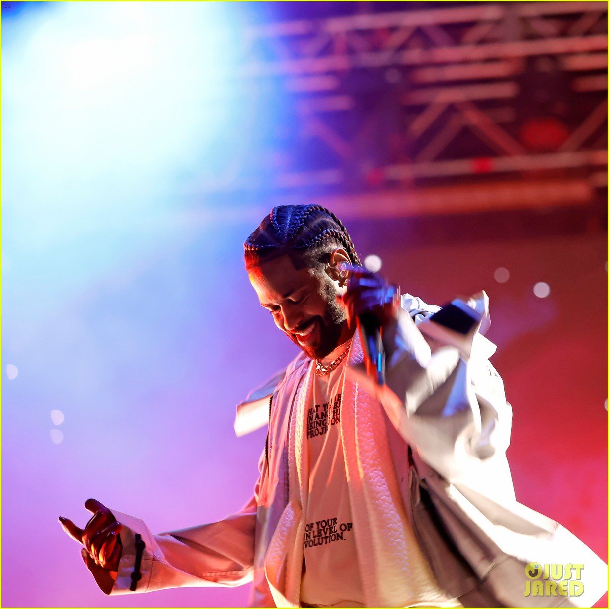 Big Sean Reacts to a Report About Harry Styles' Crowd at Coachella 2022 ...