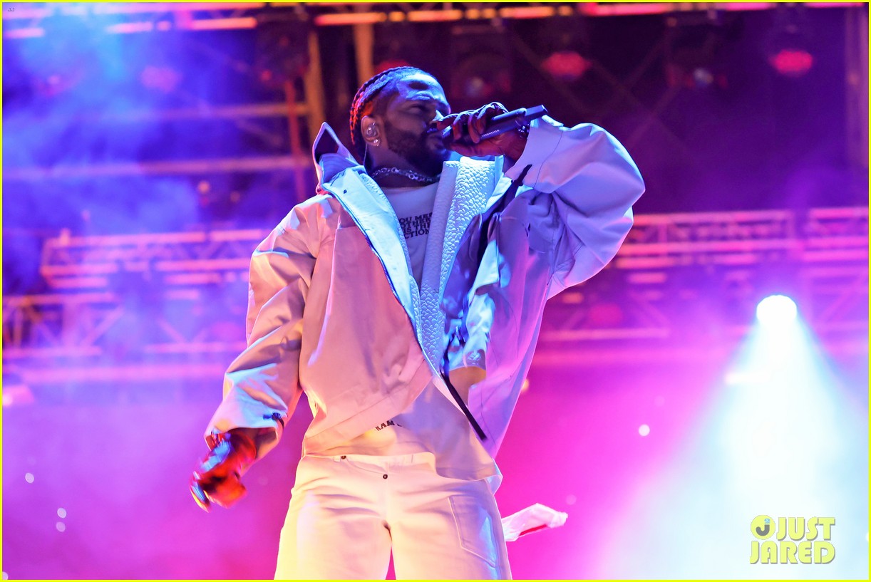 Big Sean Reacts to a Report About Harry Styles' Crowd at Coachella 2022 ...