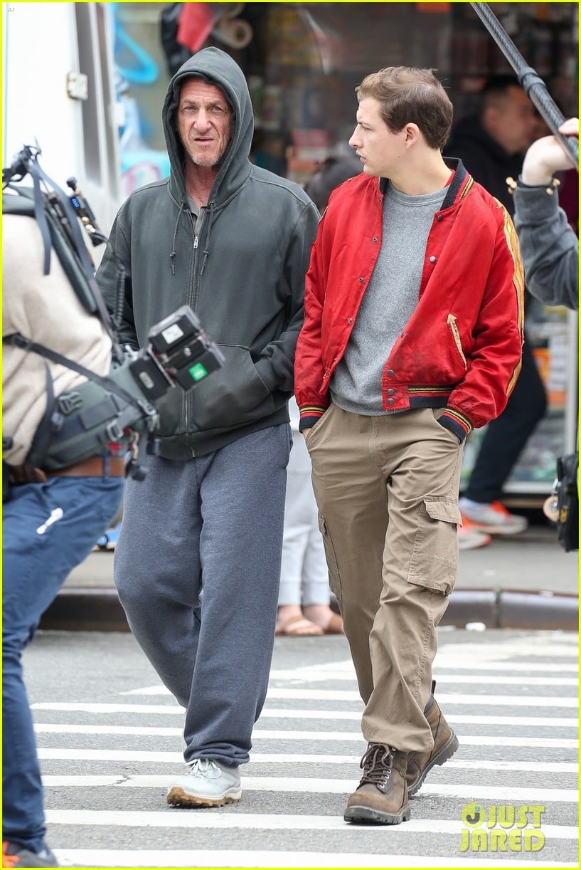 Sean Penn & Tye Sheridan Get to Work on the Set of 'Black Flies' in NYC ...