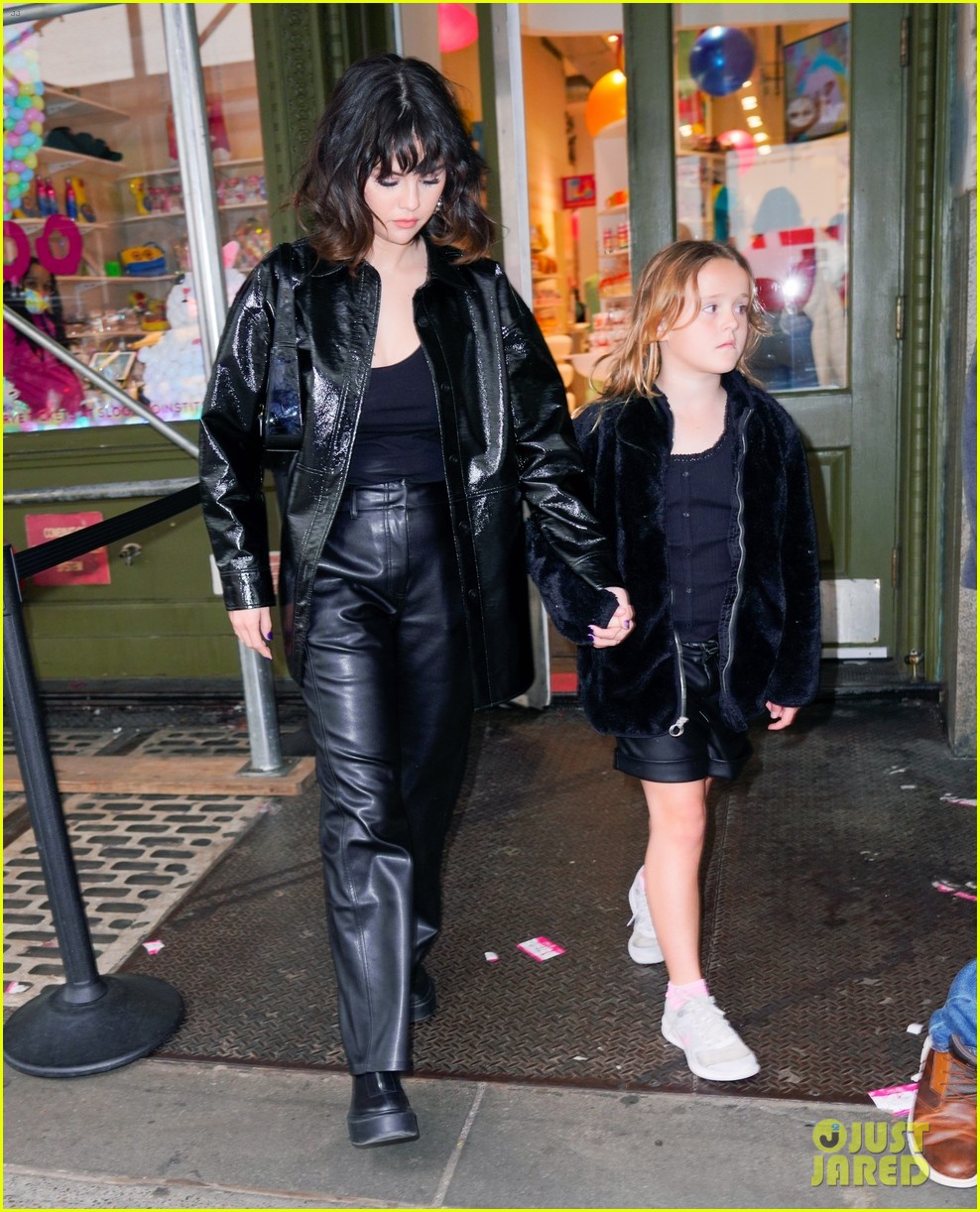 Selena Gomez Spends Time Making Slime With Sister Gracie Teefey in NYC ...