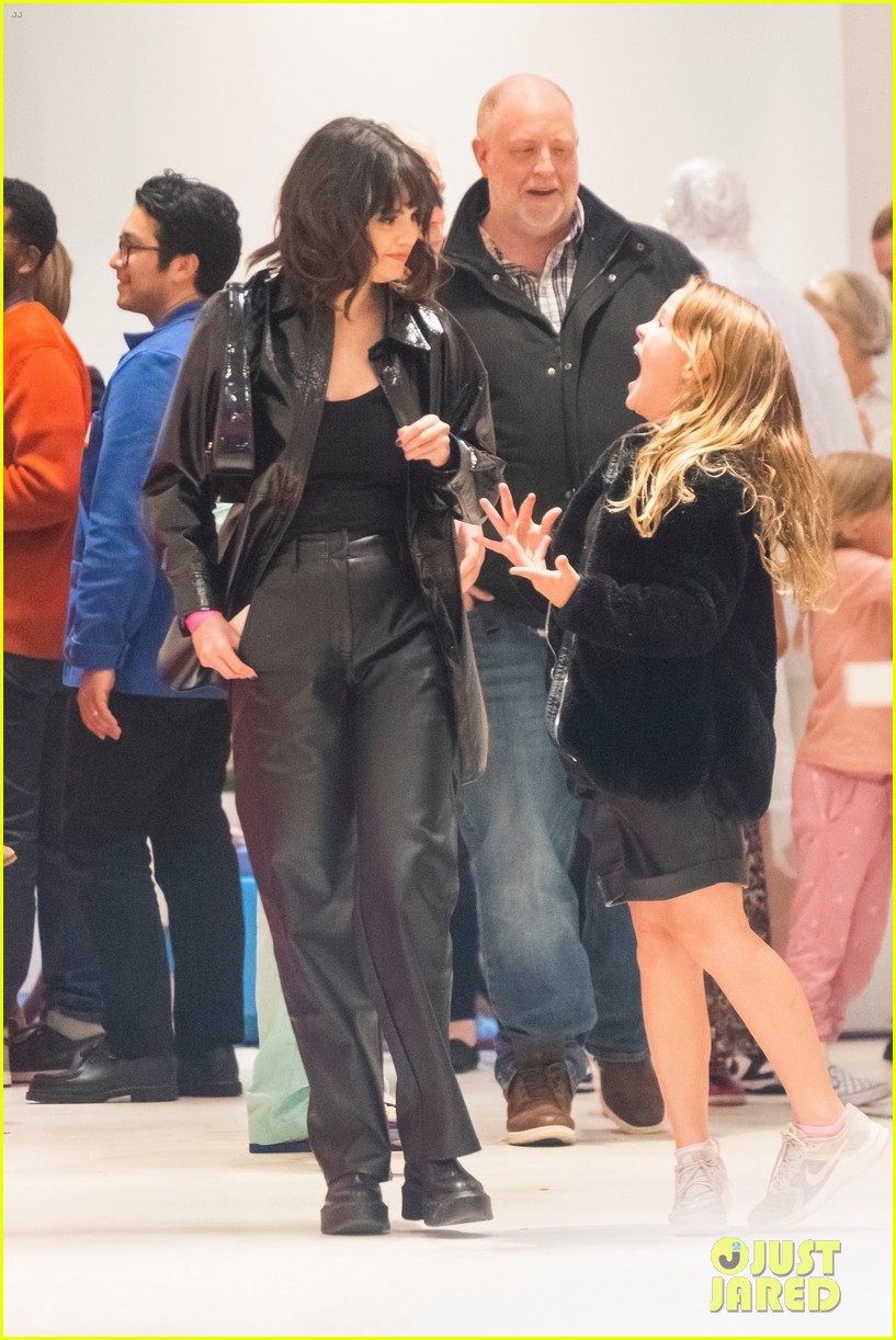 Selena Gomez Spends Time Making Slime With Sister Gracie Teefey in NYC ...