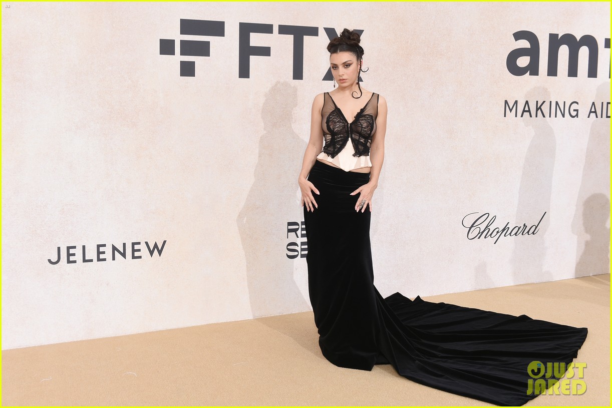 Photo: amfar cannes gala 124 | Photo 4765716 | Just Jared