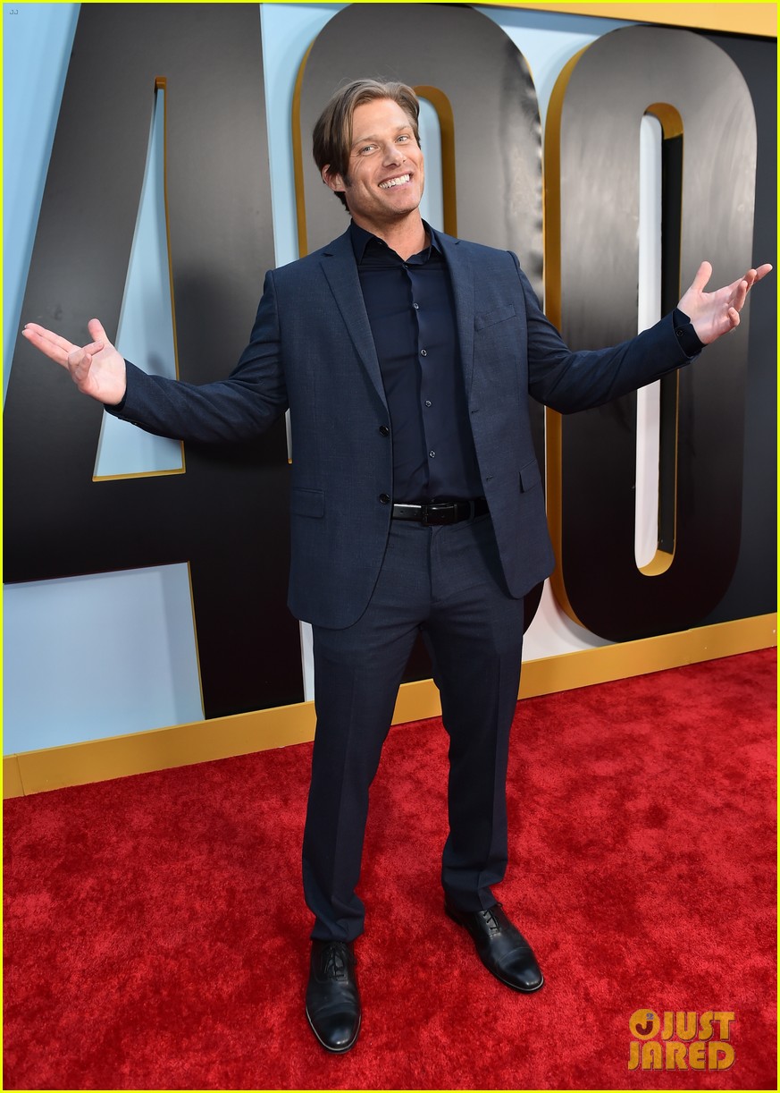 Ellen Pompeo Joins Her 'Grey's Anatomy' Co-Stars for 400th Episode ...