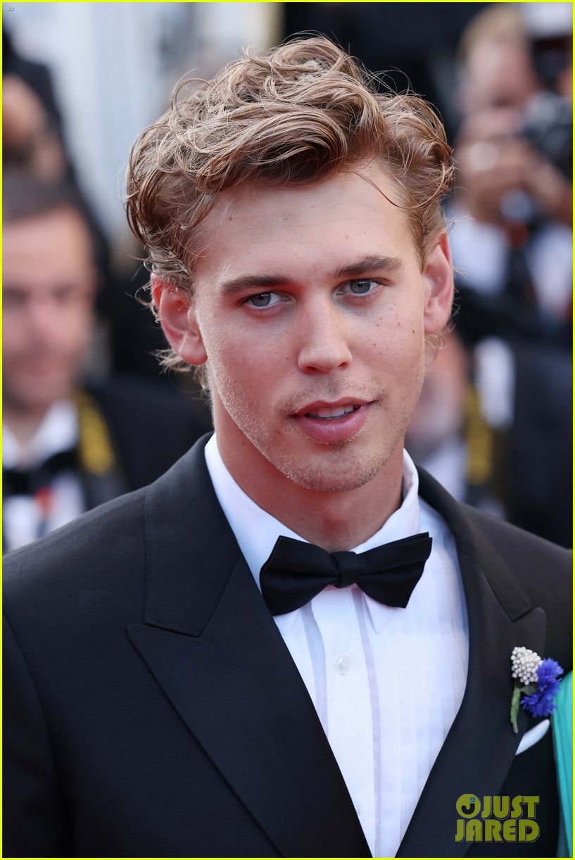 Austin Butler, Tom Hanks, & 'Elvis' Cast Gets Priscilla Presley's ...