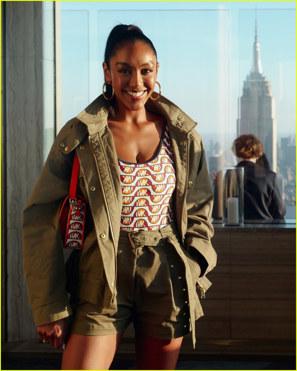 Emily Ratajkowski Rocks an Orange Mini Dress at Michael Kors Party ...