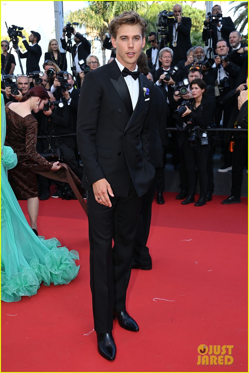 Kaia Gerber Supports Boyfriend Austin Butler at 'Elvis' Premiere in ...