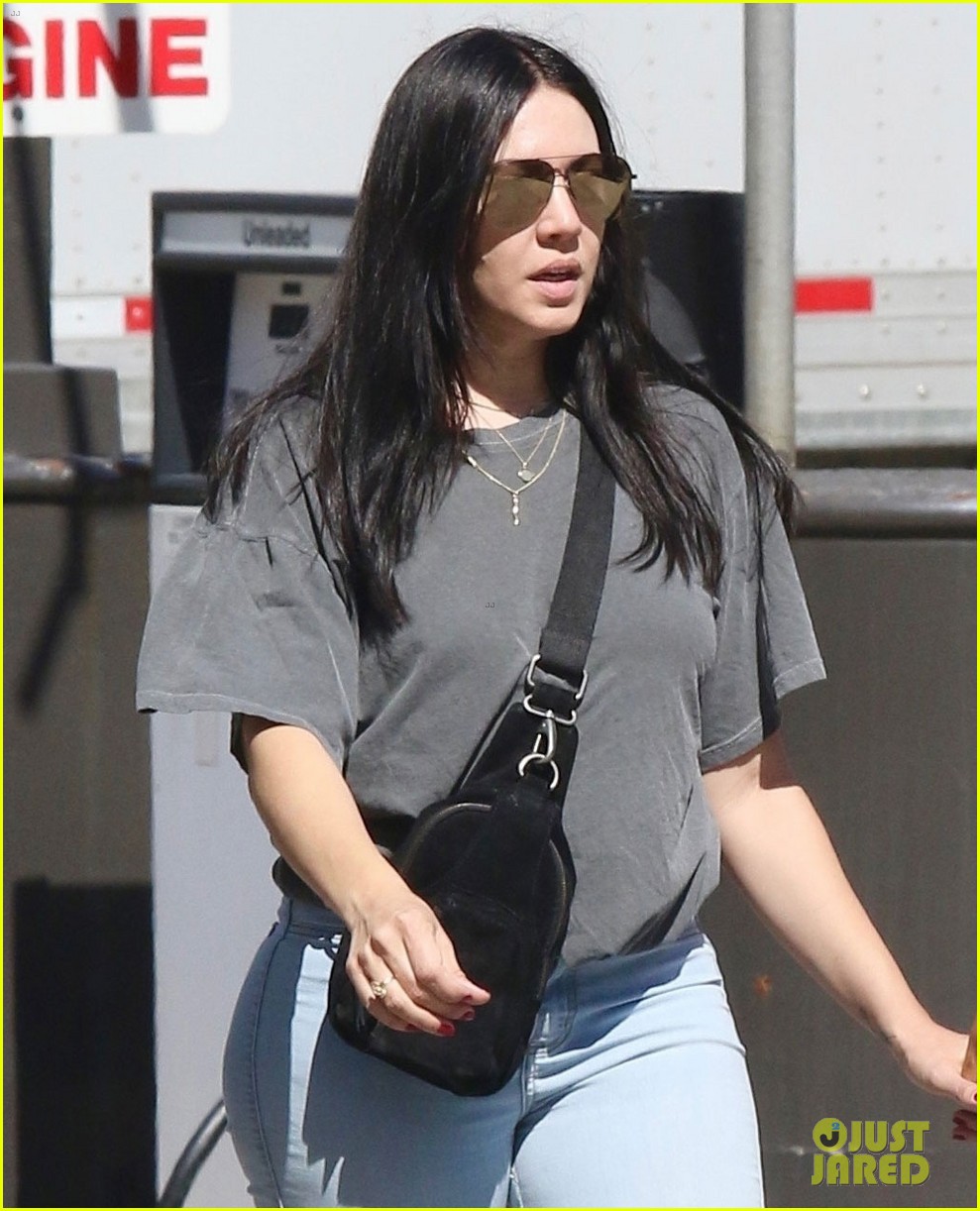 Donald Glover Sports Short-Shorts During Rare Day Out with Longtime ...