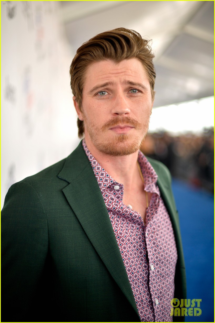 Garrett Hedlund Shows Off Ripped Abs in New Gym Photo!: Photo 4756820 ...