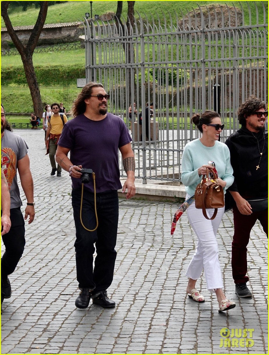 Jason Momoa Was Blown Away By The Sight of The Colosseum in Rome & His ...