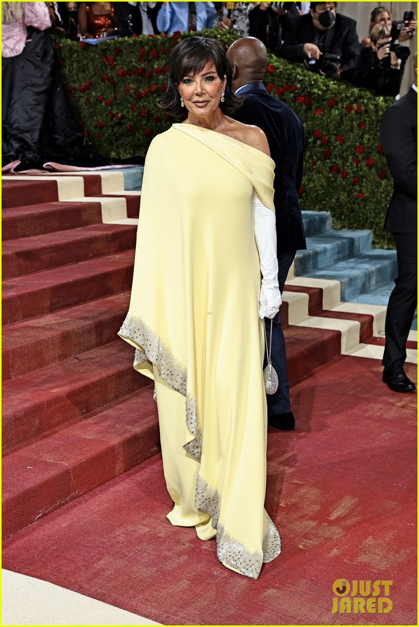 Kris Jenner Channels Jackie Kennedy at Met Gala 2022: Photo 4752766 ...