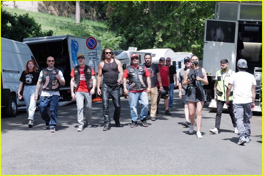 Jason Momoa Wraps 'Fast X' Rome Shoot, Goes Shirtless While Heading to ...