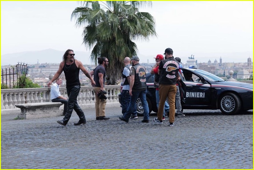 Jason Momoa Wraps 'Fast X' Rome Shoot, Goes Shirtless While Heading to ...