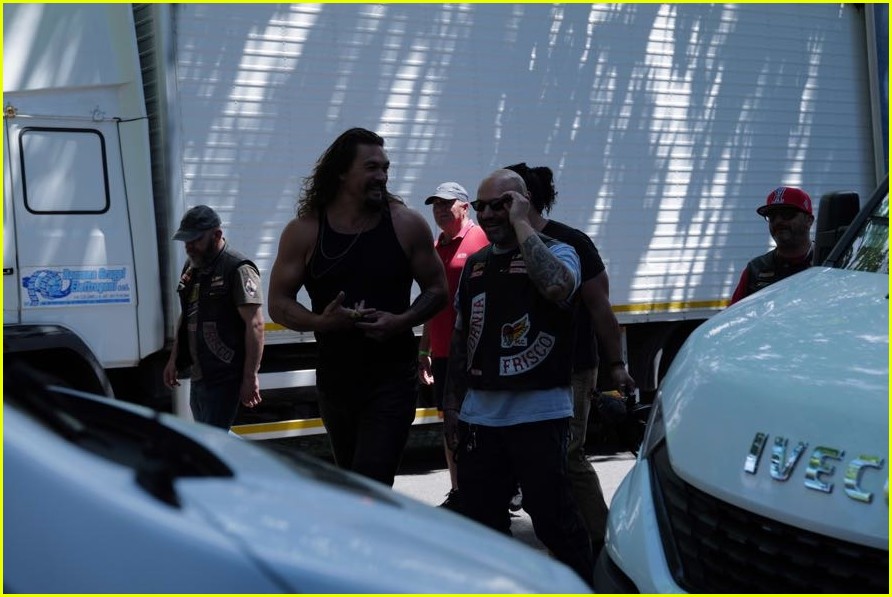 Jason Momoa Wraps 'Fast X' Rome Shoot, Goes Shirtless While Heading to ...