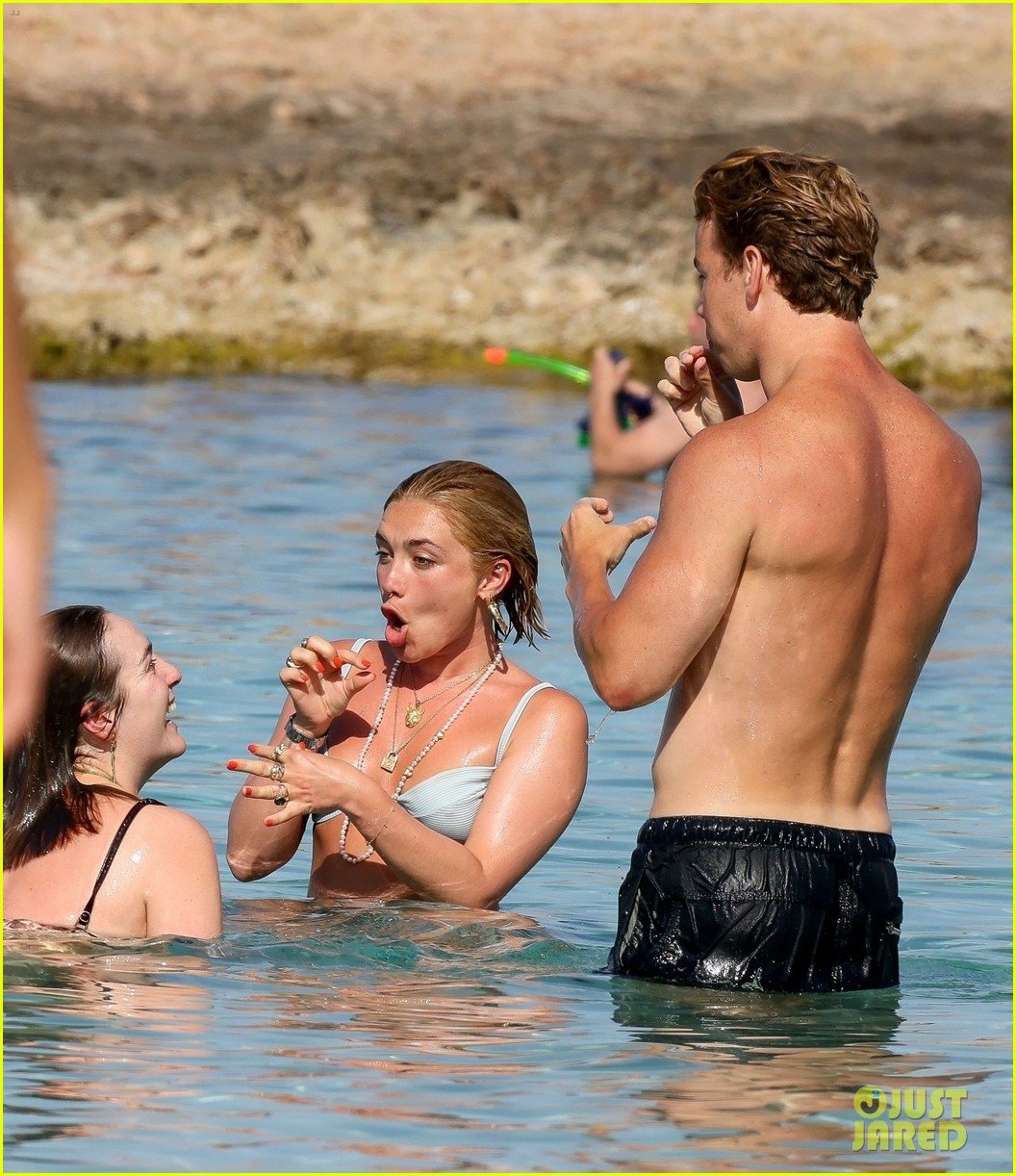 Florence Pugh & Will Poulter Spend Time Together at the Beach, Play Around in Ocean in New ...