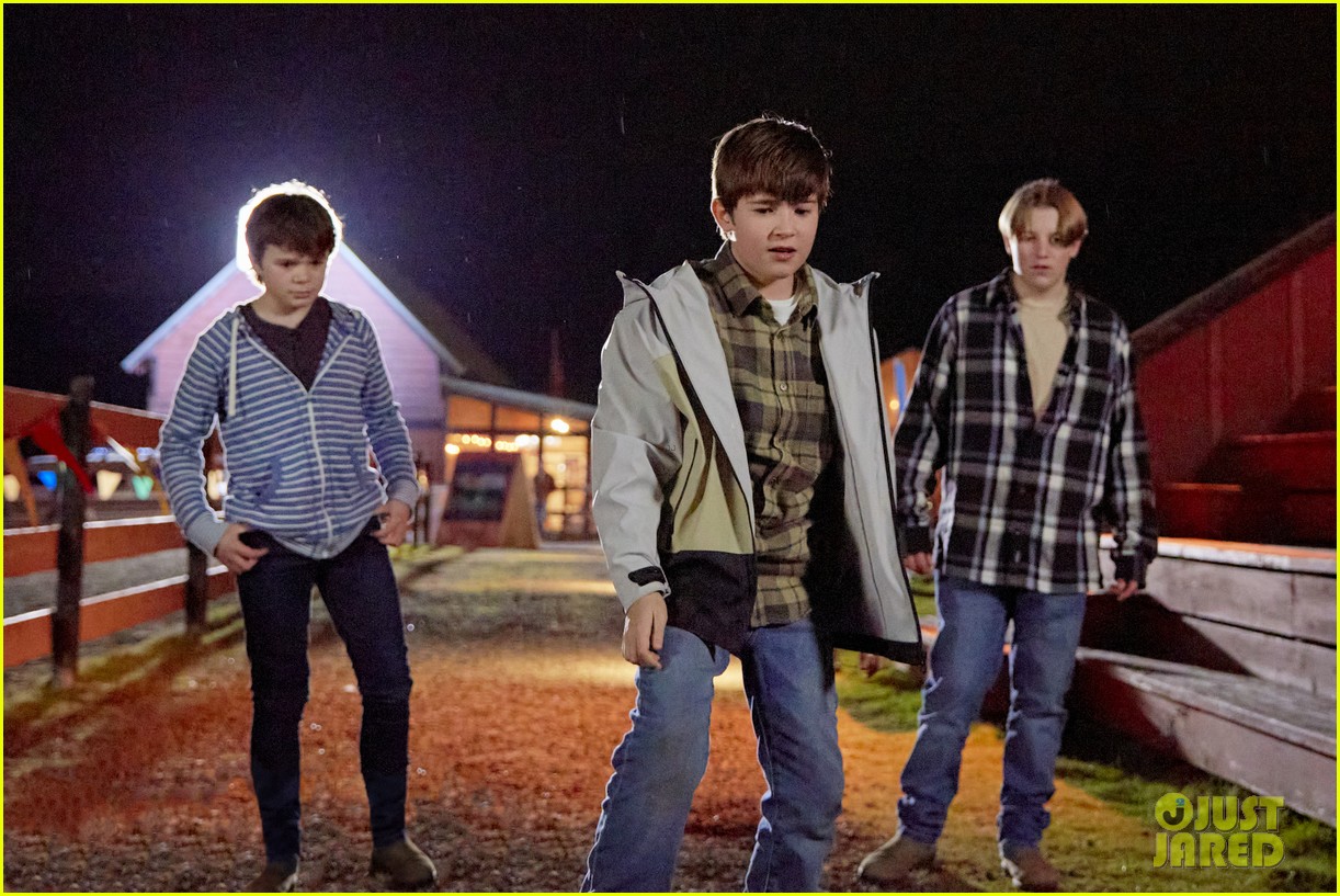 Niall Matter Reveals The Process of Becoming Rip Van Winkle For ...