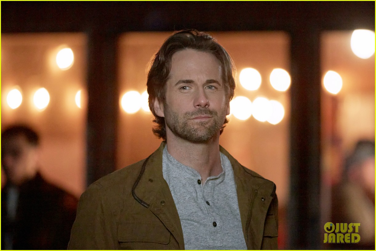 Niall Matter Reveals The Process of Becoming Rip Van Winkle For ...