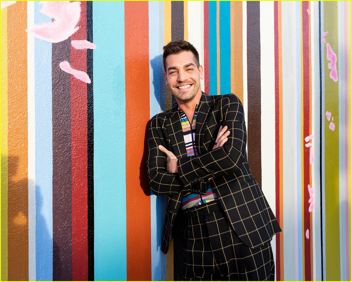 Pablo Schreiber, Matt Rogers, & More Gather to Celebrate Paul Smith's ...