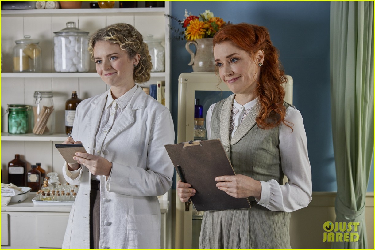 Here's Everything 'When Calls The Heart's Pascale Hutton & Kavan Smith ...