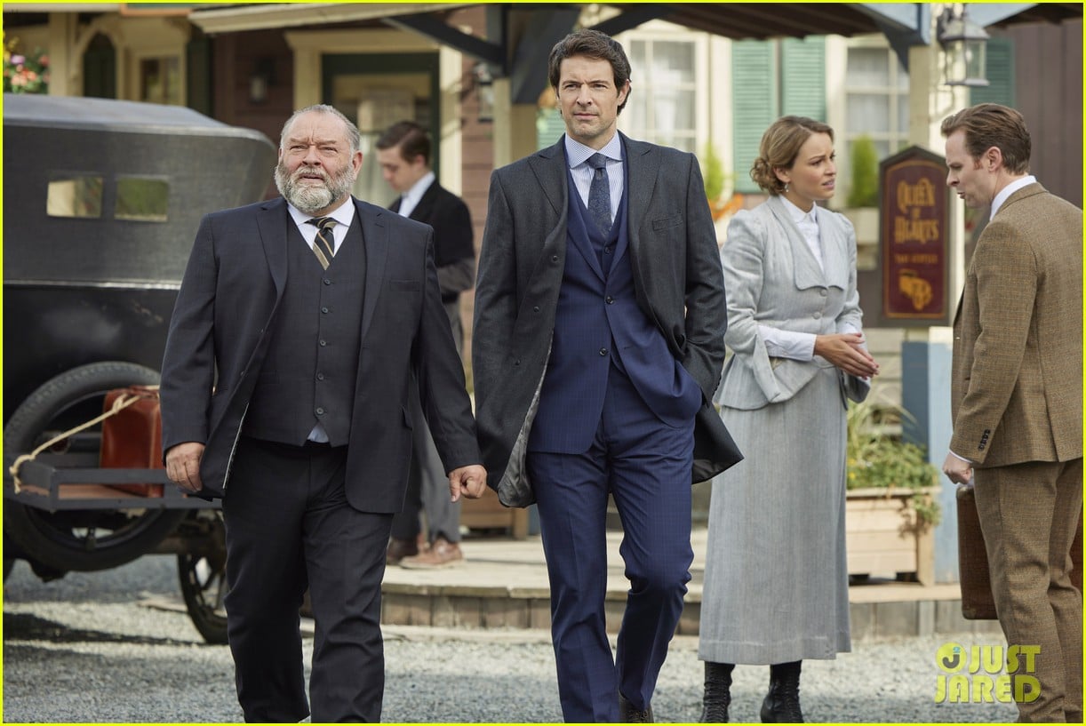 Here's Everything 'When Calls The Heart's Pascale Hutton & Kavan Smith ...