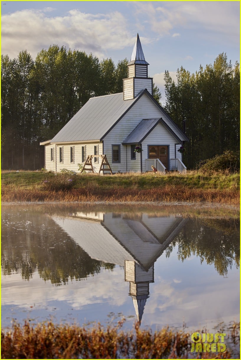 Here's Everything 'When Calls The Heart's Pascale Hutton & Kavan Smith ...