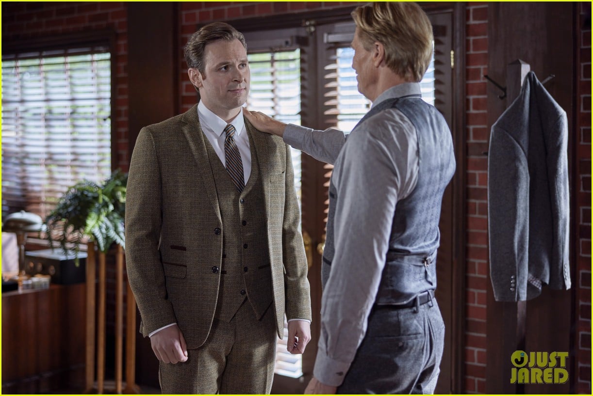 Here's Everything 'When Calls The Heart's Pascale Hutton & Kavan Smith ...