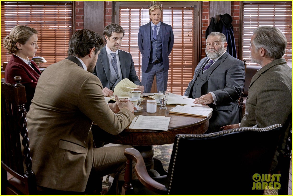 Here's Everything 'When Calls The Heart's Pascale Hutton & Kavan Smith ...