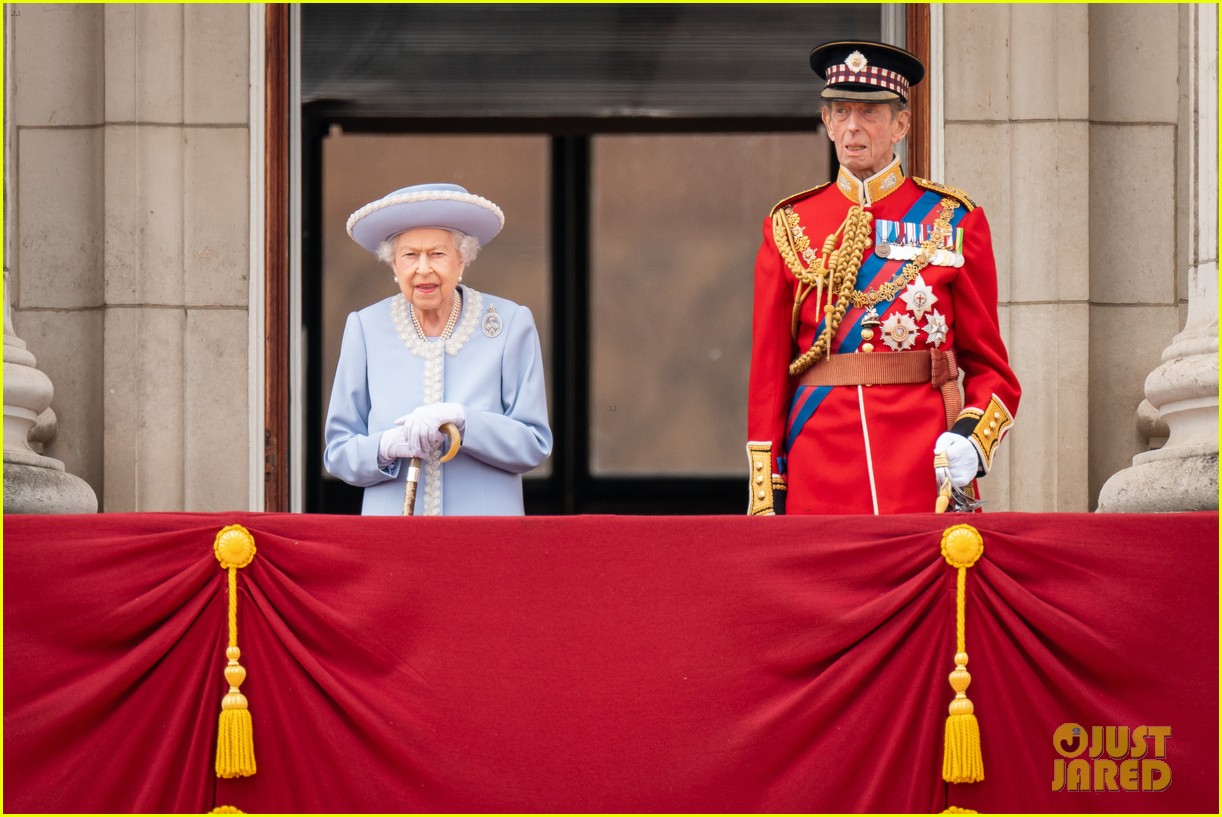 Kate Middleton, Prince William, & Their Three Kids Join Queen Elizabeth ...
