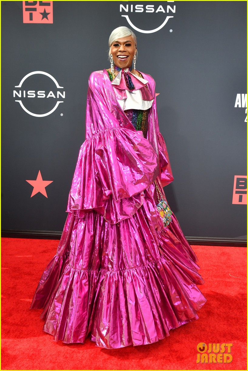 Mary J. Blige, Idris Elba, Janelle Monae, & More Step Out for BET ...