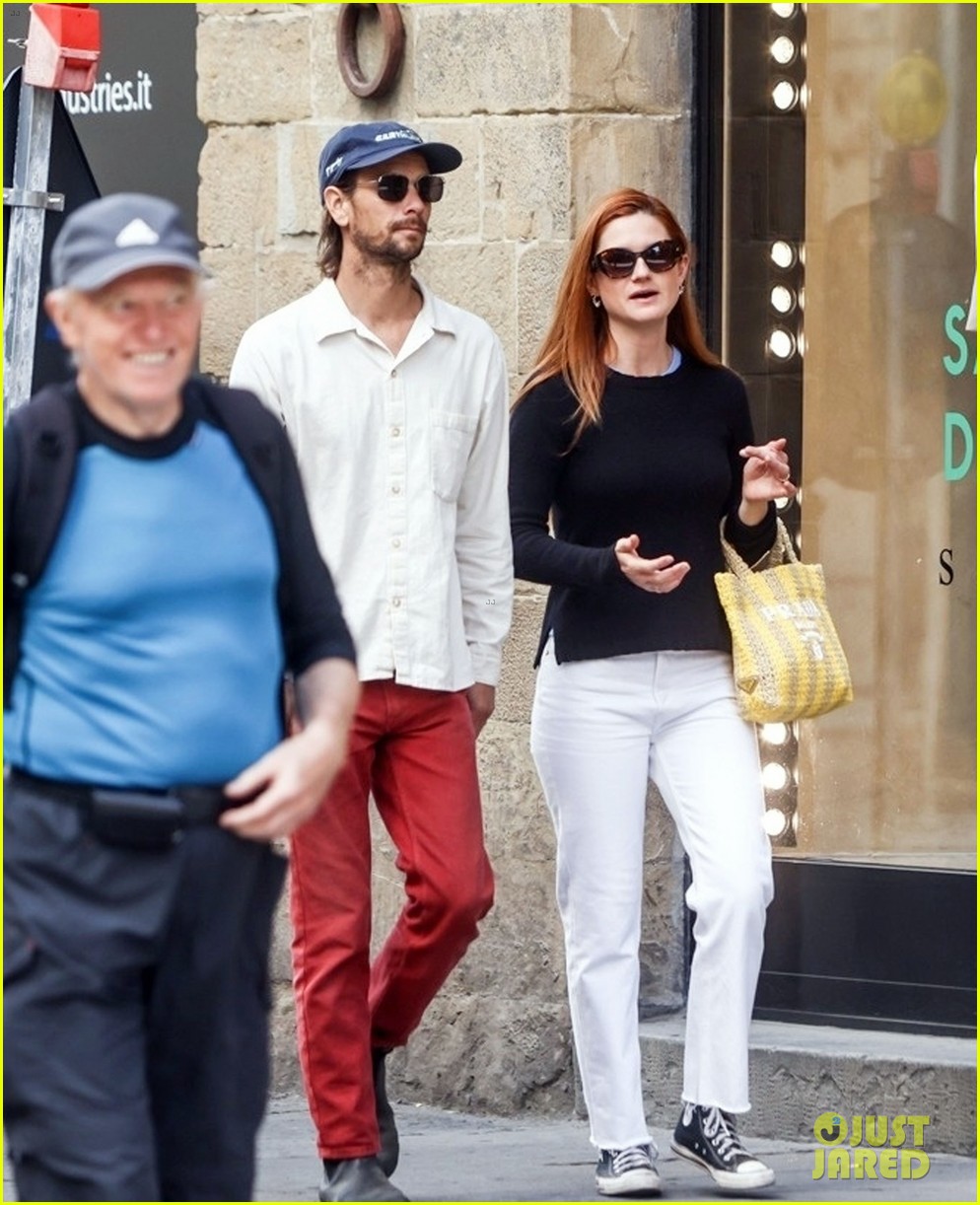 Bonnie Wright & Husband Andrew Lococo See The Sights of Florence ...