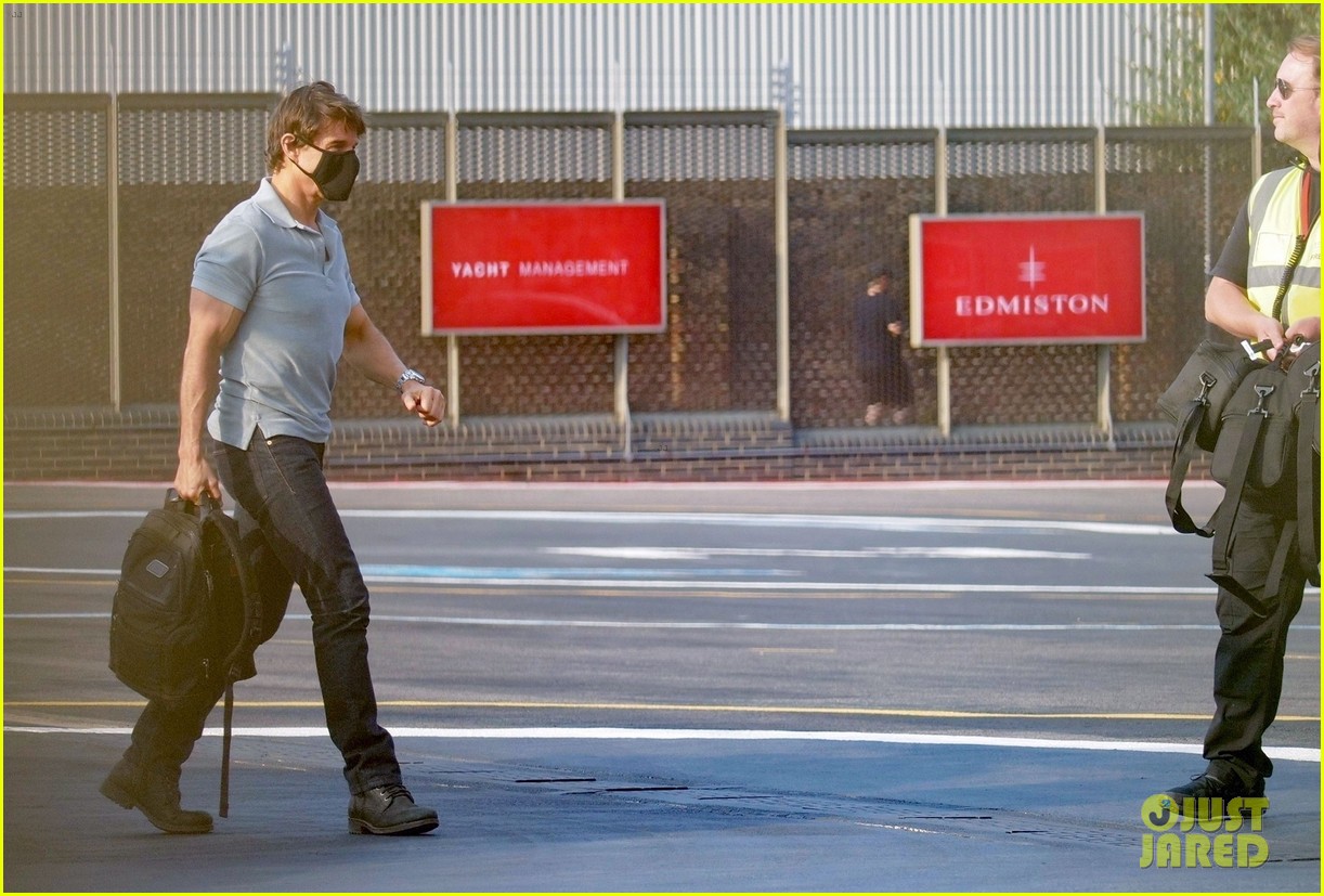 Tom Cruise Looks Ripped in New Photos Ahead of His 60th Birthday: Photo ...