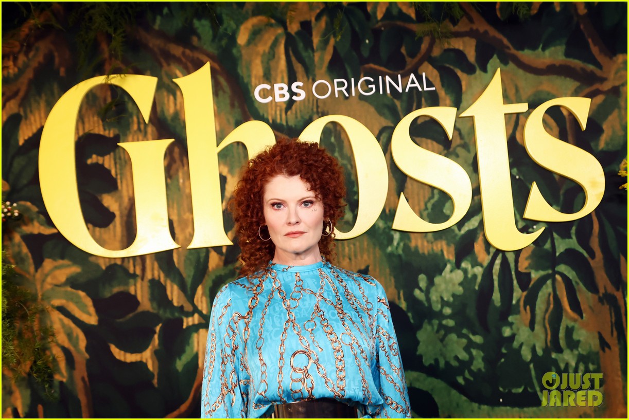 Rose McIver, Danielle Pinnock, Román Zaragoza & More 'Ghosts' Stars ...