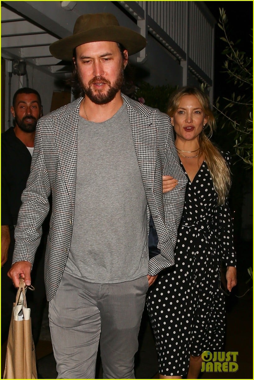 Kate Hudson & Danny Fujikawa Run Into First Lady Jill Biden at Dinner ...