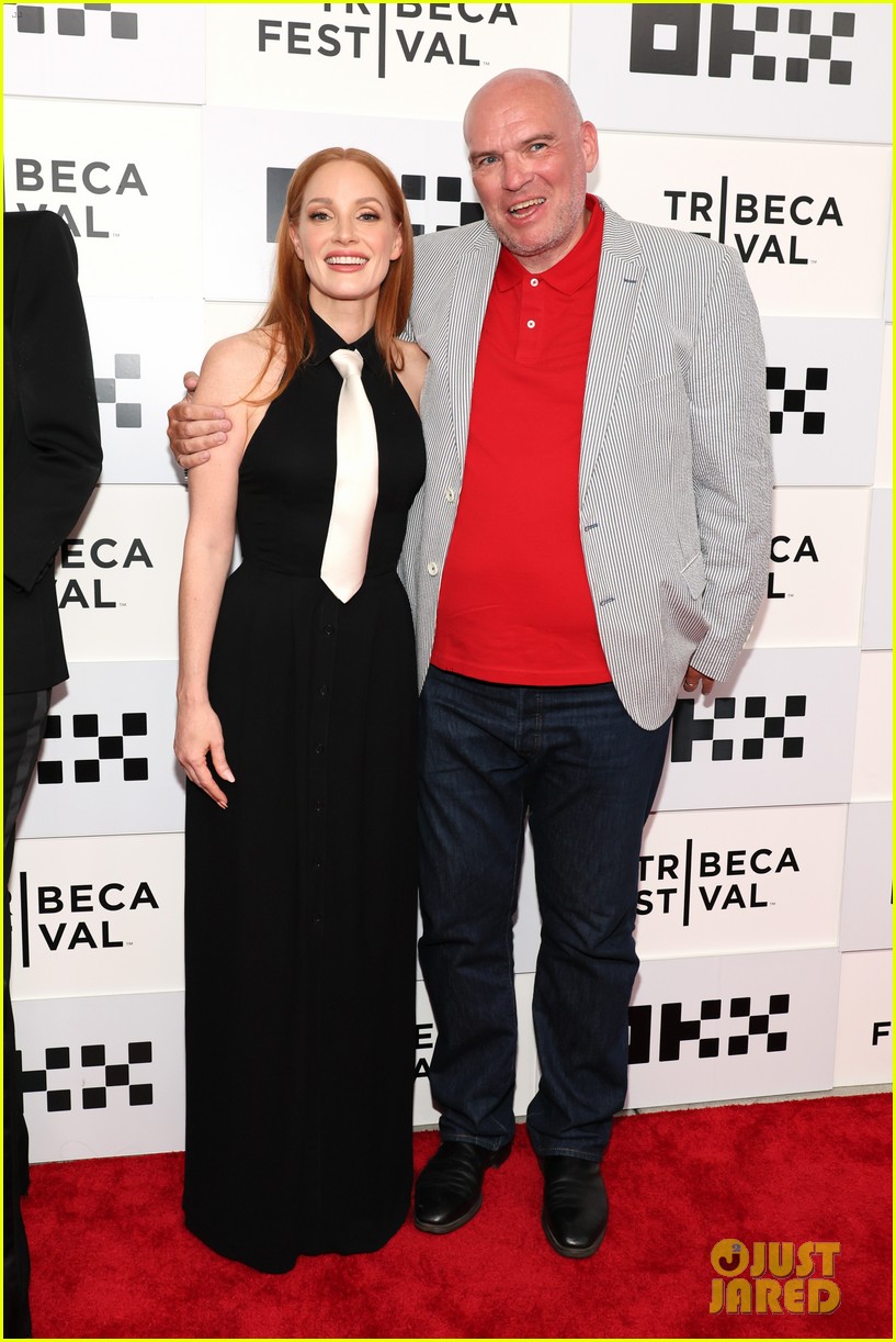 Jessica Chastain Rocks White Tie Dress For 'The Forgiven's Tribeca ...