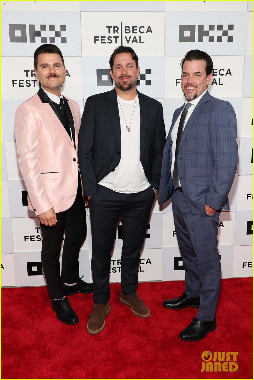 Jessica Chastain Rocks White Tie Dress For 'The Forgiven's Tribeca ...