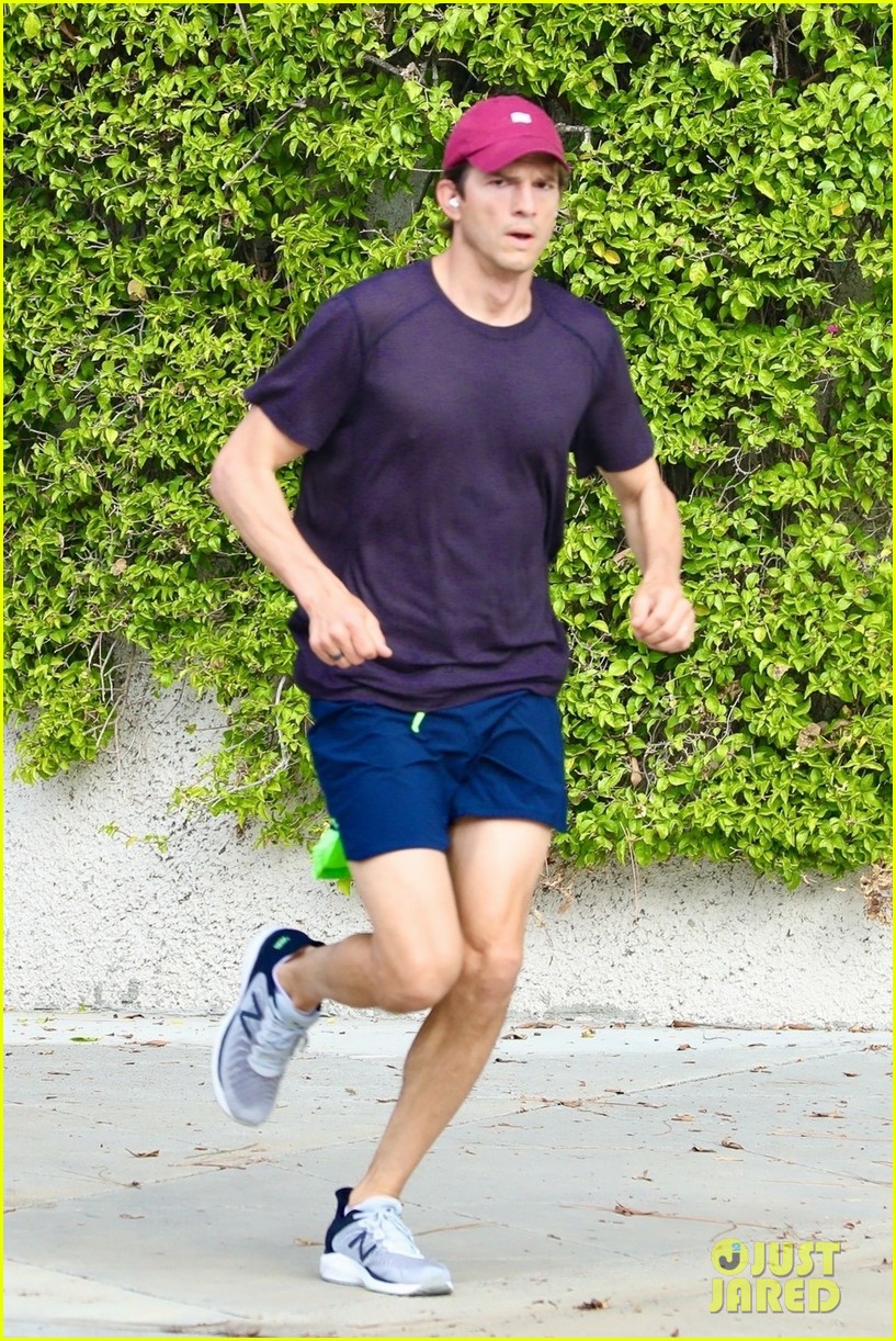 Ashton Kutcher Kicks Off His Morning with Jog Around Beverly Hills ...