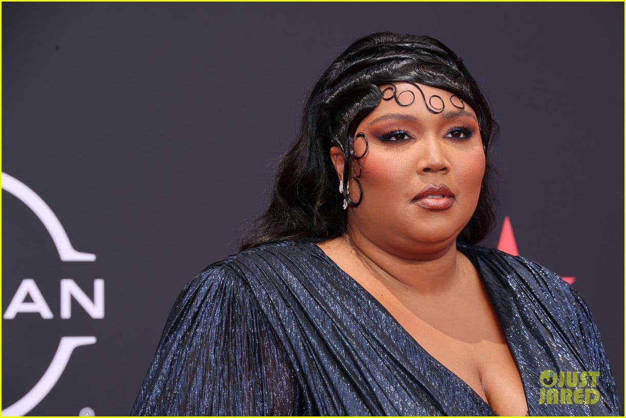 Lizzo & Billy Porter Made Fashionable & Dramatic Entrances To BET ...