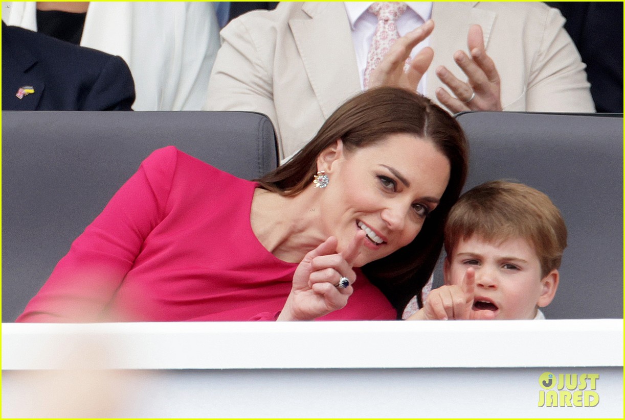 Prince Louis Once Again Steals The Show at Platinum Jubilee - See His ...