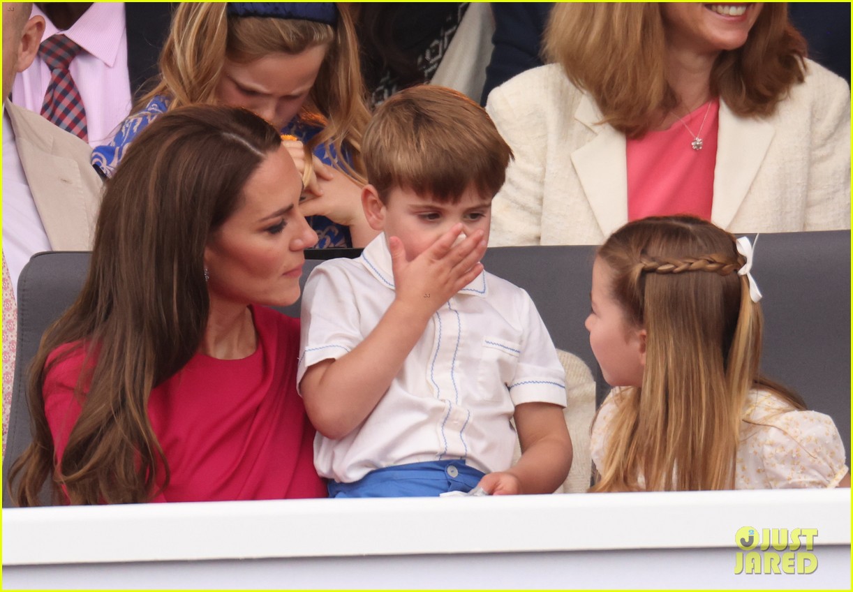 Prince Louis Once Again Steals The Show at Platinum Jubilee - See His ...