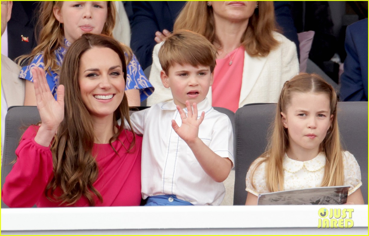 Prince Louis Once Again Steals The Show at Platinum Jubilee - See His ...