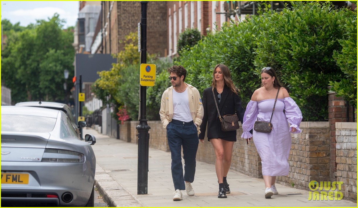 Niall Horan Takes Girlfriend Amelia Woolley & Her Family Out for Father ...