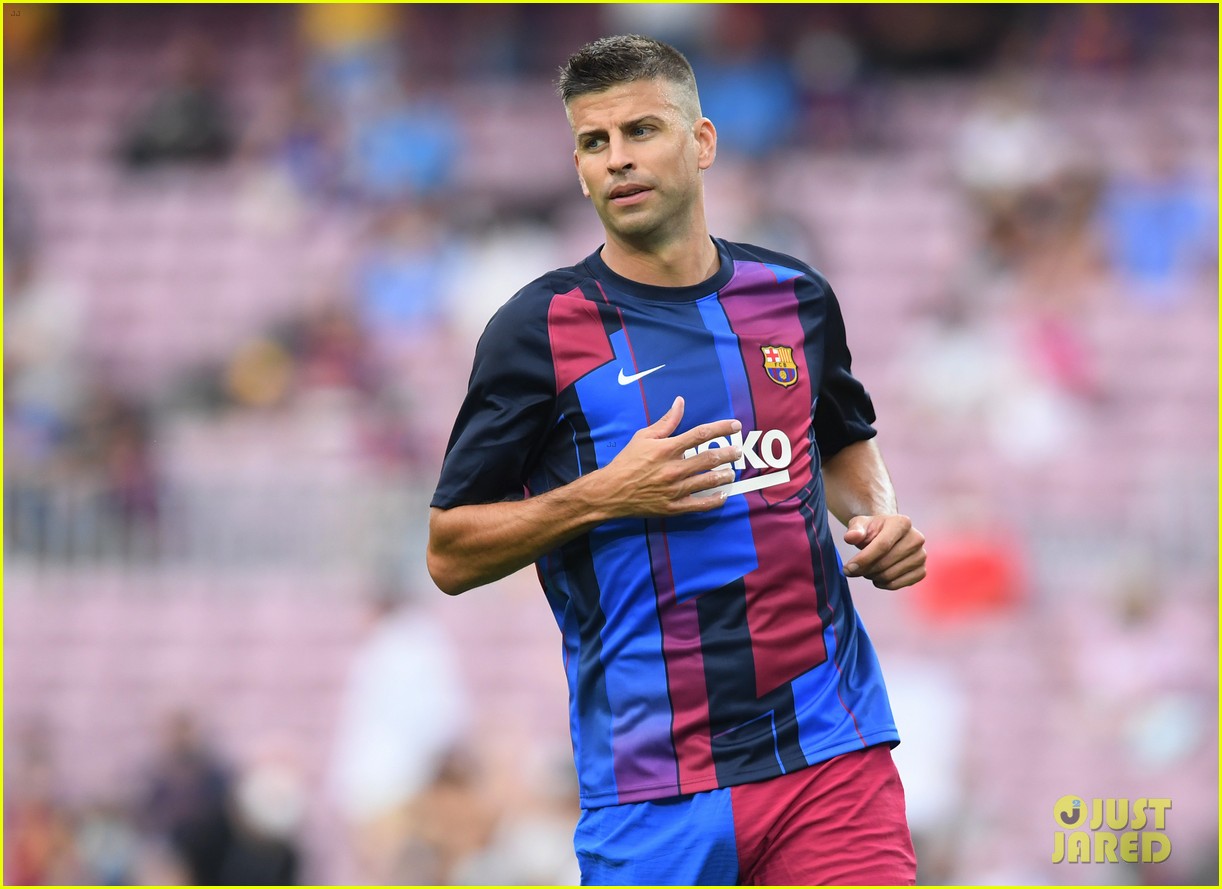 Gerard Pique Is 'Suffering' Amid Split from Shakira, Says President of ...