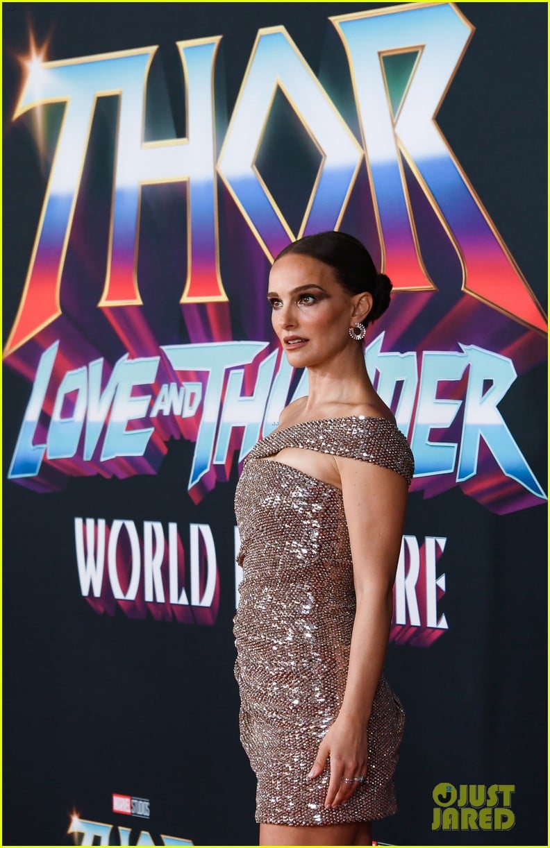 Natalie Portman & Tessa Thompson Bring the Glamour to 'Thor: Love ...