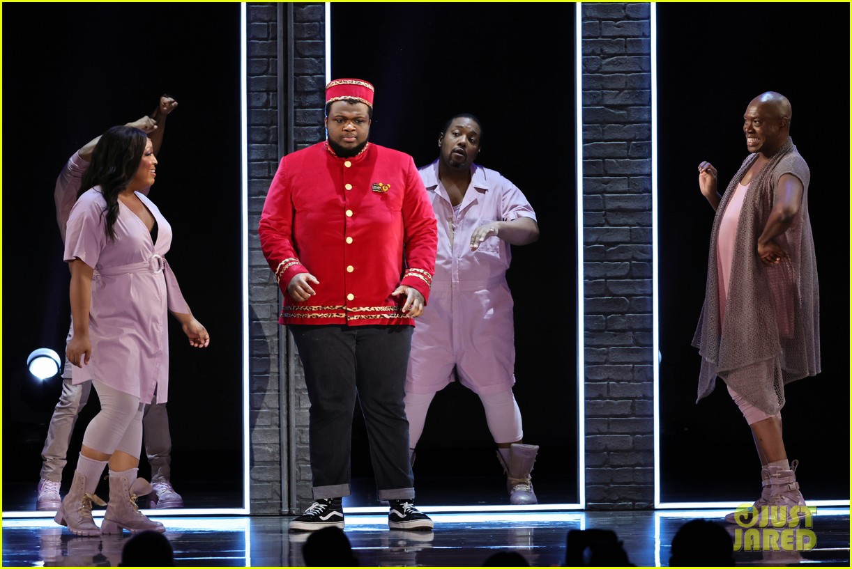 Jaquel Spivey from 'A Strange Loop' Delivers Fun-Filled Performance at ...