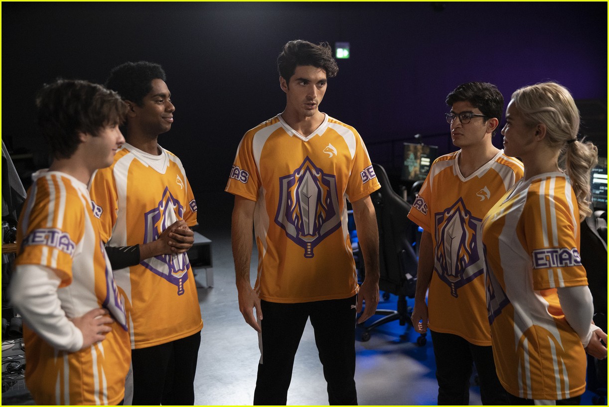 Taylor Zakhar Perez & Paris Berelc Face Off in a Gaming Competition in ...