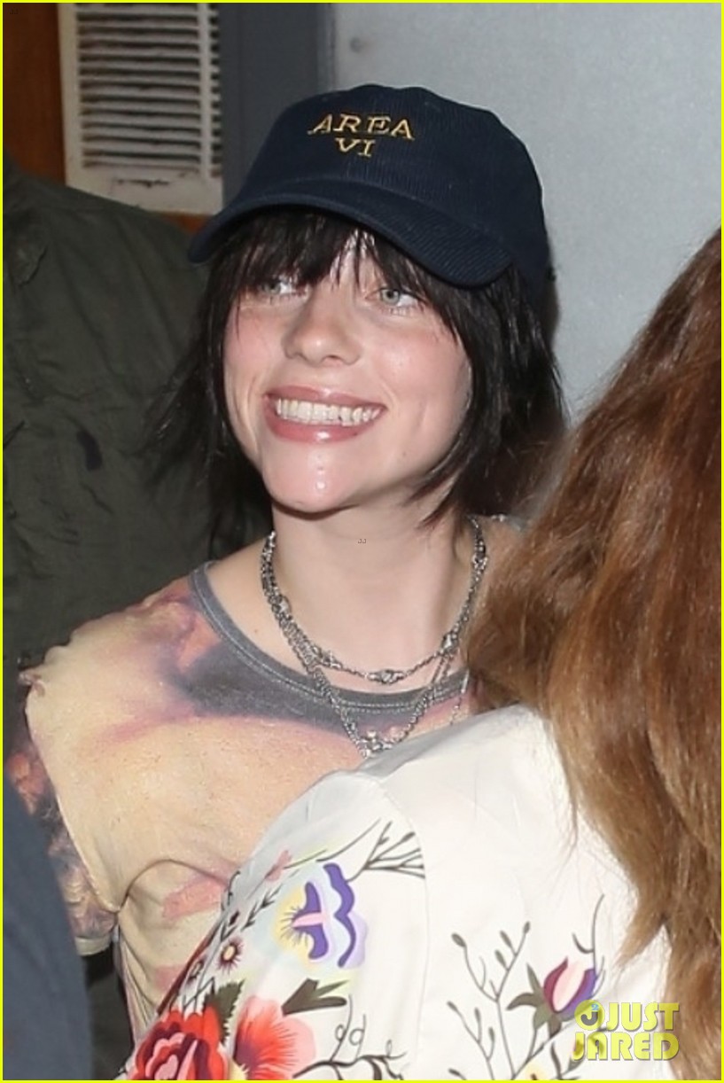 Bilish Eilish Steps Out to Support Brother Finneas at His Show in West ...