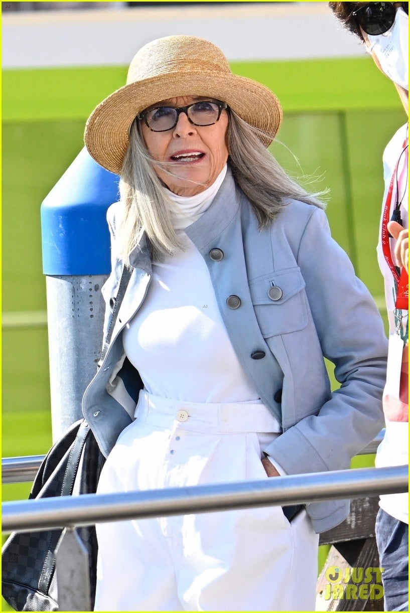 Jane Fonda, Diane Keaton, Candice Bergen & Mary Steenburgen Continue ...