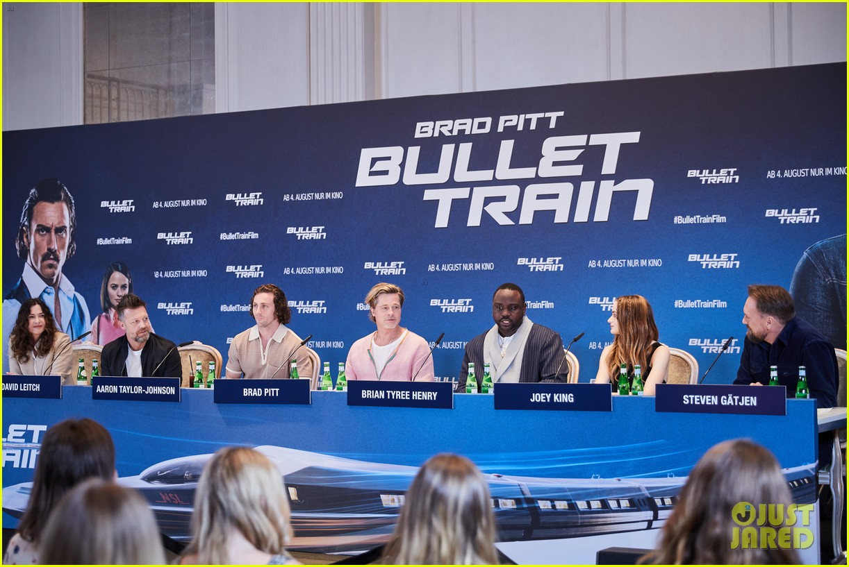 Brad Pitt & Joey King Join Their 'Bullet Train' Co-Stars for a Photo ...