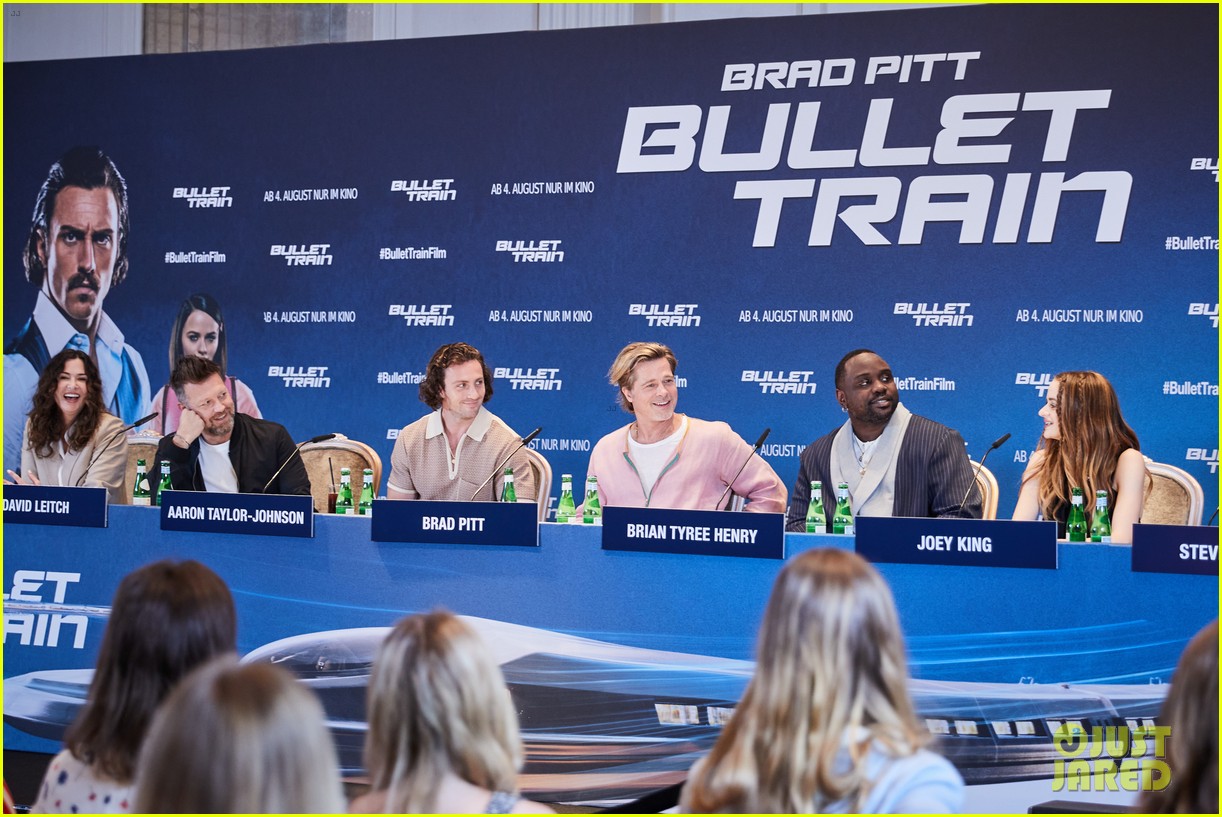 Brad Pitt & Joey King Join Their 'Bullet Train' Co-Stars for a Photo ...
